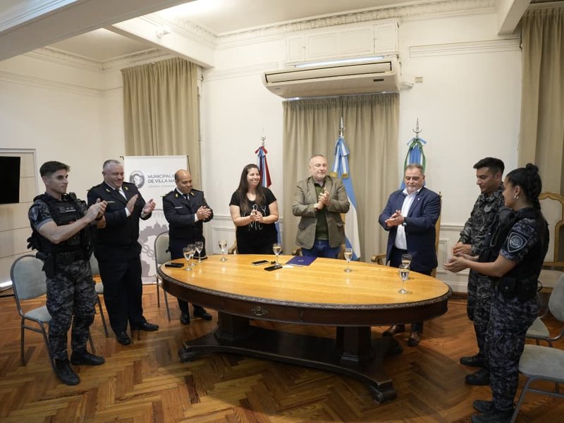Hicieron un reconocimiento al Sargento Dante Paz por su destacada labor ...